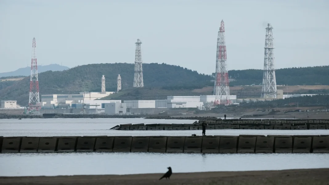 Japan readies restart of world's largest nuclear power plant - Jowhar ...
