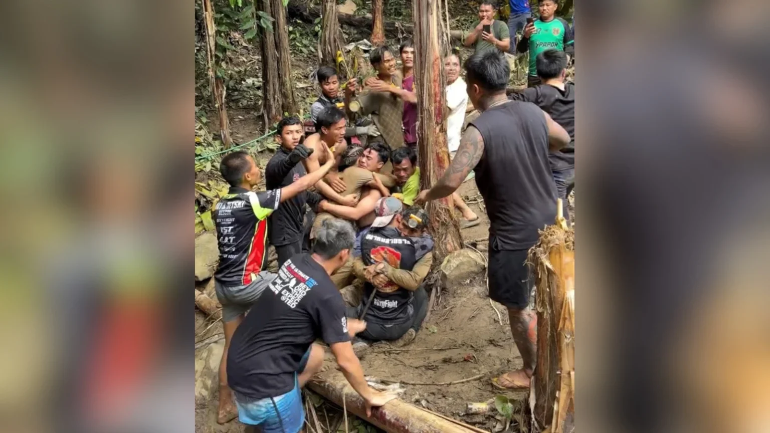 Watch: Four additional people saved from a flooded cave in Laos ...