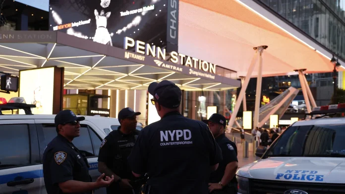 Six People Hurt in Stabbing at New York’s Penn Station - Jowhar News ...
